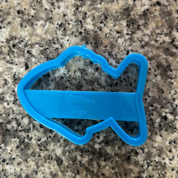 Wilton | Kitchen | Wilton Fish Cookie Cutter | Poshmark